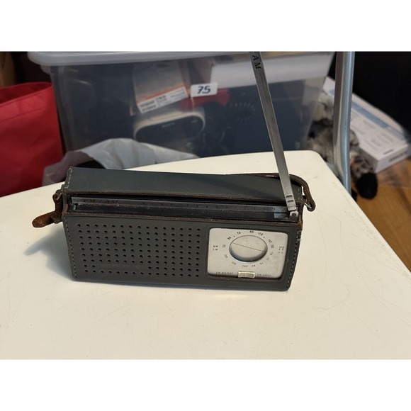 Sony | Portable Audio & Video | Vintage Sony 9 Transistor Radio ...